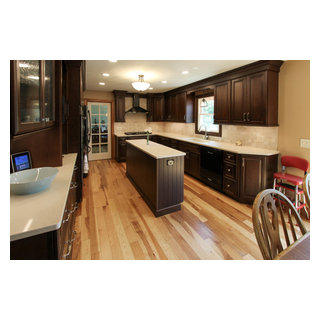 Fieldstone Cherry Kitchen with Caesarstone Quartz Countertops ...