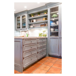 Flexible Design - Farmhouse - Kitchen - Indianapolis - by Conceptual ...