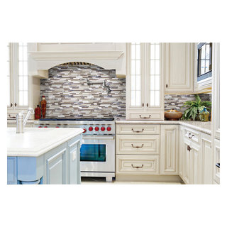 Florida Tile Backsplash - Traditional - Kitchen - Orlando - by Creative ...