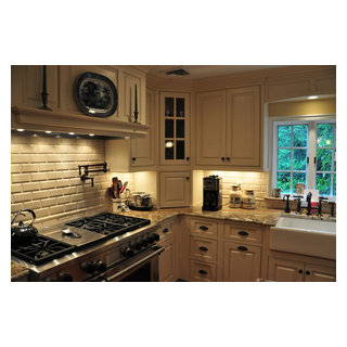 Flush beaded Inset cabinetry - Traditional - Kitchen - New York - by ...