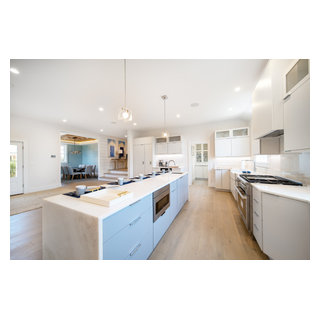 Fogg Coastal Chic - Beach Style - Kitchen - Boston - by Sawyer Mason ...