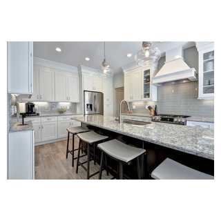 ForeverMark Kitchen - Contemporary - Kitchen - Charleston - by Kitchens, Baths & Beyond | Houzz