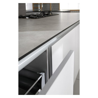 Formica® Compact™ - Kitchen - Cincinnati - by Formica Group | Houzz