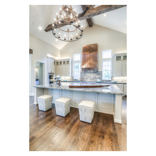 Frandora Ln - Traditional - Kitchen - Houston - by Metropolitan Custom ...