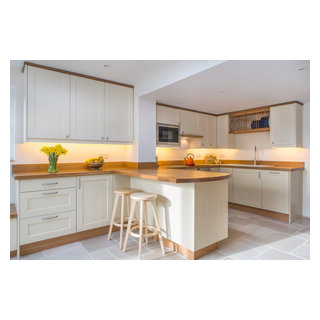 Full Stave Oak Worktops on Hand Painted Cabinets, Long Marston ...