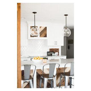 #GameFarmReno - Farmhouse - Kitchen - Minneapolis - by Alma Homes | Houzz