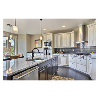 Garrette Custom Homes Gourmet Kitchens - Craftsman - Kitchen - Portland ...