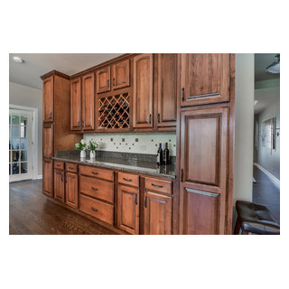 Gladstone Drive Project - Transitional - Kitchen - Chicago - by VeDco ...