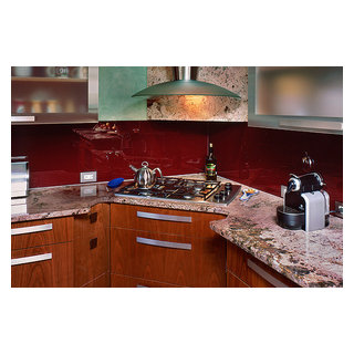 Glass Counters, Backsplashes, Sinks and Shelves - Transitional ...