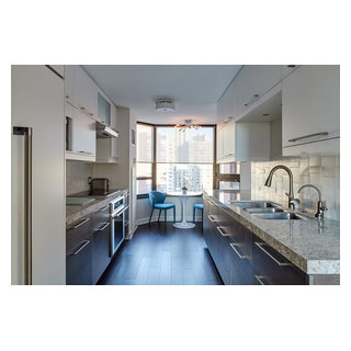 Gold Coast: State St. - Contemporary - Kitchen - Chicago - by Lugbill ...
