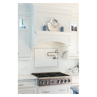 Golf Course Views - Eclectic - Kitchen - Boston - by Roomscapes ...