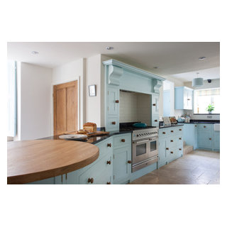 Grade II listed building kitchen project - Traditional - Kitchen ...