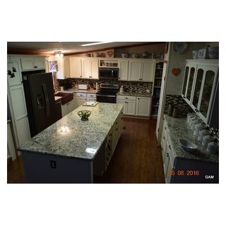 Granite Carolina Summer Garry Mann - Transitional - Kitchen - Austin ...