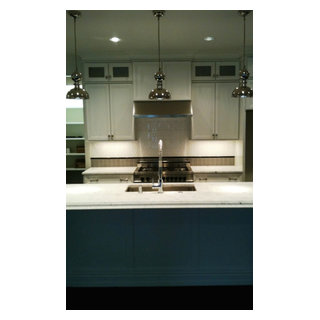 Great Overview of A Kitchen - Classique - Cuisine - Raleigh - par ...