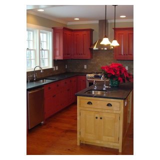 Greek Revival Country Kitchen - Farmhouse - Kitchen - Burlington - by ...