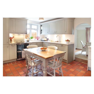 Grey country kitchen - Farmhouse - Kitchen - Buckinghamshire - by User ...