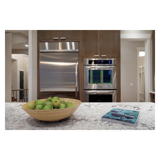 Grey stained kitchen - Modern - Kitchen - Calgary - by Veranda Estate ...