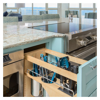 Gulf Coast Condo Kitchen - Beach Style - Kitchen - by Cambria | Houzz