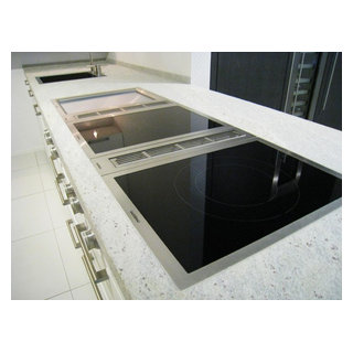 Hacker Kitchen Showroom in Germany - Moderne - Cuisine - Wilmington ...