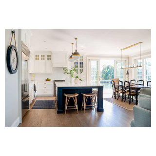 Hale Navy Dockside - Kitchen - Providence - by Topnotch Design Studio ...