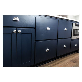 Hale Navy - Kitchen - Seattle - by Strohmaier Construction | Houzz