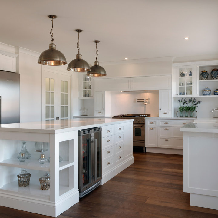 75 Beautiful Hamptons Kitchen Home Design Ideas & Designs | Houzz AU