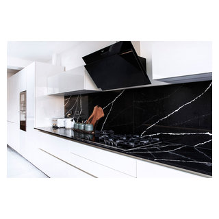 Handless design in light grey high gloss lacquer finish - Modern ...