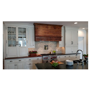 Hanna - Kitchen - Traditional - Kitchen - Wilmington - by Waterbury ...