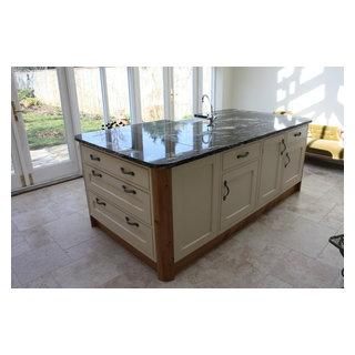 Helmsley Kitchen - Traditional - Kitchen - Other - by Treske Ltd | Houzz