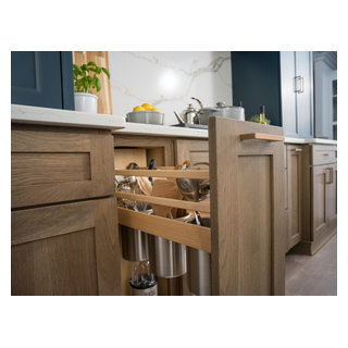 Hickory & Blue Modern Farmhouse Kitchen with Pull-Out Utensil Storage ...