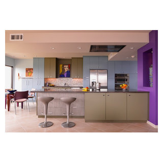 High Rise Condominium - Contemporary - Kitchen - Houston - by Chandra ...