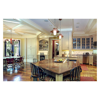 Highland Park Shingle Style House - Traditional - Kitchen - Chicago ...