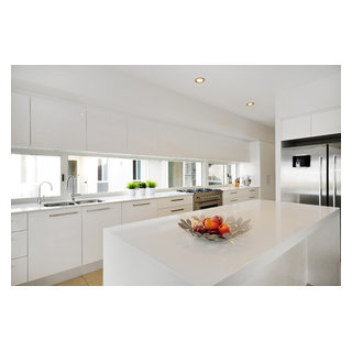 Highvale - Contemporary - Kitchen - Brisbane - by Civic Steel Homes | Houzz