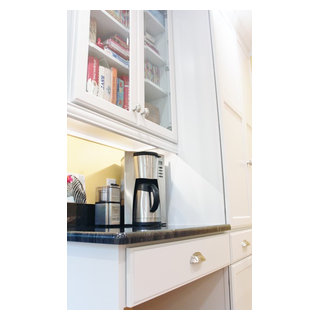 "HM" Kitchen - Farmhouse - Kitchen - Philadelphia - by Baldwin Kitchen ...