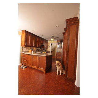 Holland Landing Kitchen - Traditional - Kitchen - Toronto - by Divada ...