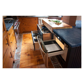 Horse Farm Kitchen - Farmhouse - Kitchen - New York - by Kitchen ...