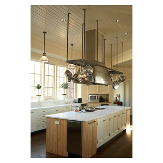 House on Lake Lanier - Traditional - Kitchen - Atlanta - by Ward ...