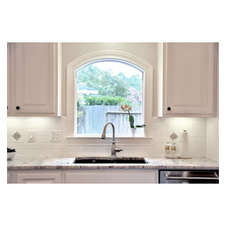 Houston Renovation - Traditional - Kitchen - Houston - by Wamhoff ...