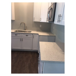 "Iced White" Quartz Countertops - Kitchen - Seattle - by Tops Solid ...