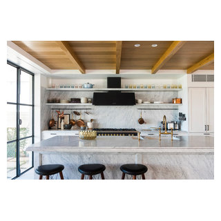 Iluka Residence V - Transitional - Kitchen - Sydney - by Lovett Custom ...