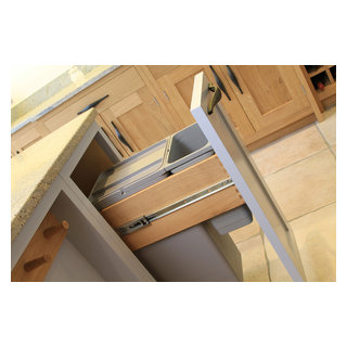 In-Frame Oak & Painted Shaker Kitchen in Parma Grey - Contemporary ...