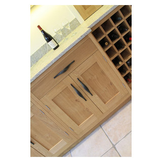 In-Frame Oak & Painted Shaker Kitchen in Parma Grey - Contemporary ...