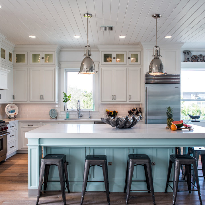 75 Beautiful Beach Style Kitchen Pictures & Ideas | Houzz