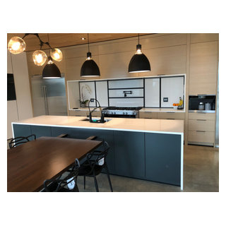 IRAH Bianco Quartz - Modern - Kitchen - Vancouver - by Bullseye the ...