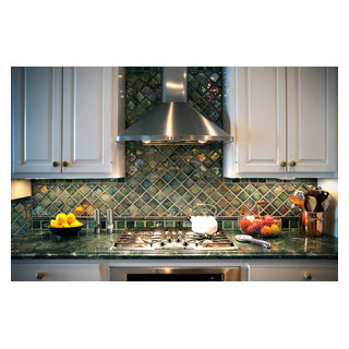 Iridescent Kitchen Backsplash - Kitchen - Detroit - by Pewabic | Houzz