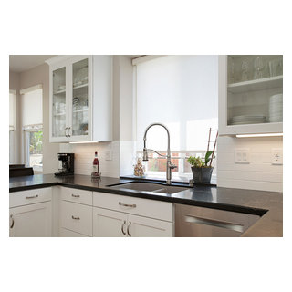 Java Noir Kitchen - Traditional - Kitchen - San Diego - by Miramar ...