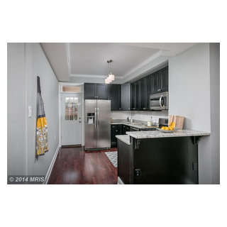 Java Shaker kitchen - Modern - Kitchen - Baltimore - by Denbrook ...