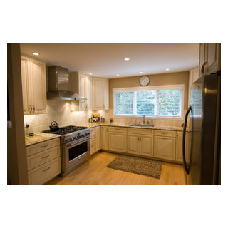 Kay Kitchen - Traditional - Kitchen - DC Metro - by Kitchen and Bath ...