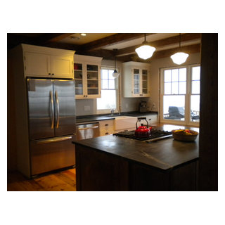 Keen/White Kitchen - Farmhouse - Kitchen - Other - by henhouse | Houzz