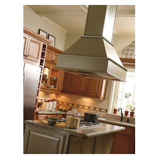 Kemper Kitchens - Traditional - Kitchen - Boston - by Capitol District ...